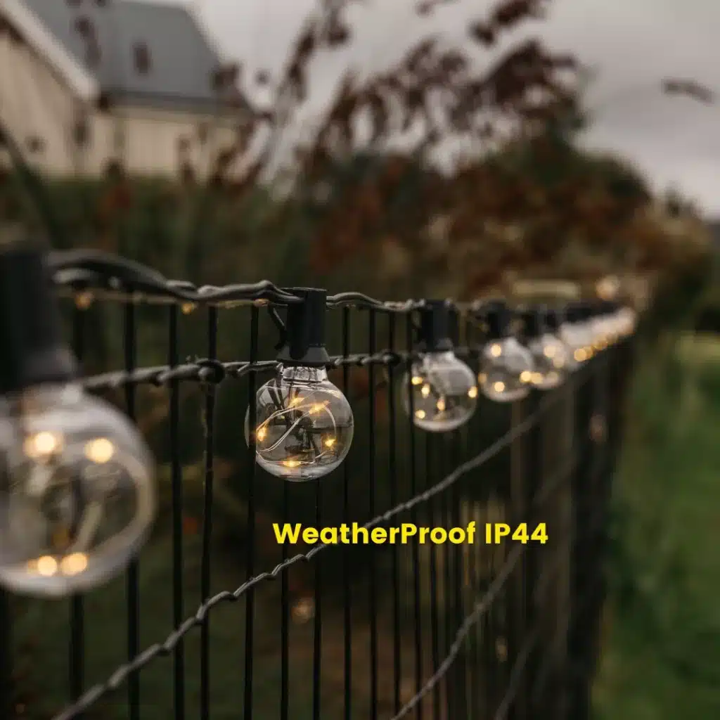 Solar 10m 25 Wire LED Classic String Lights